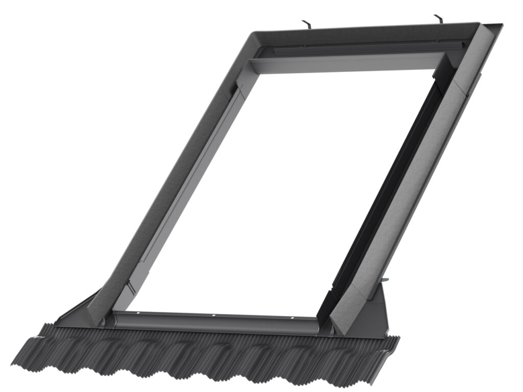 Finestra Velux (78×98 cm.) a bilico manuale in legno e poliuretano ...